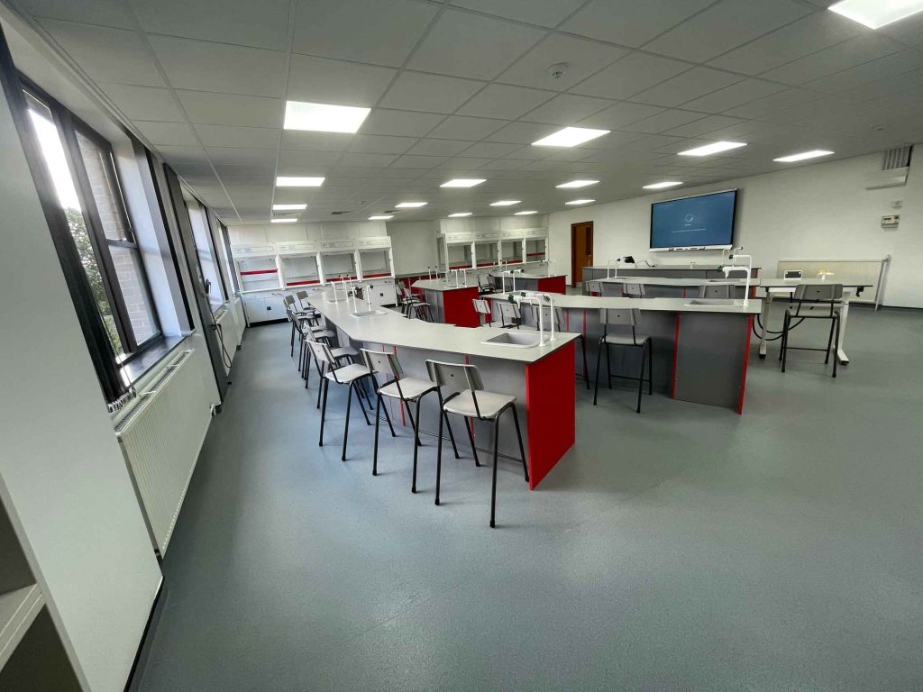 Nottingham High School - Chemistry Labs - Vaughandale Construction Ltd